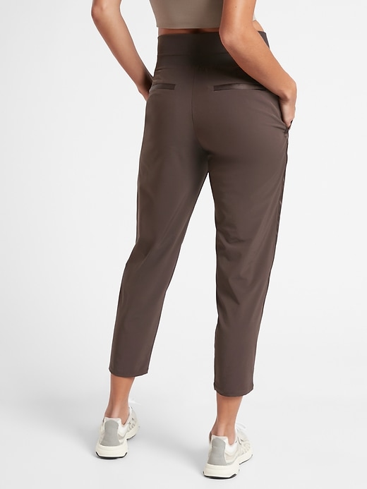 Nolita Slim Tapered Crop Pant | Athleta