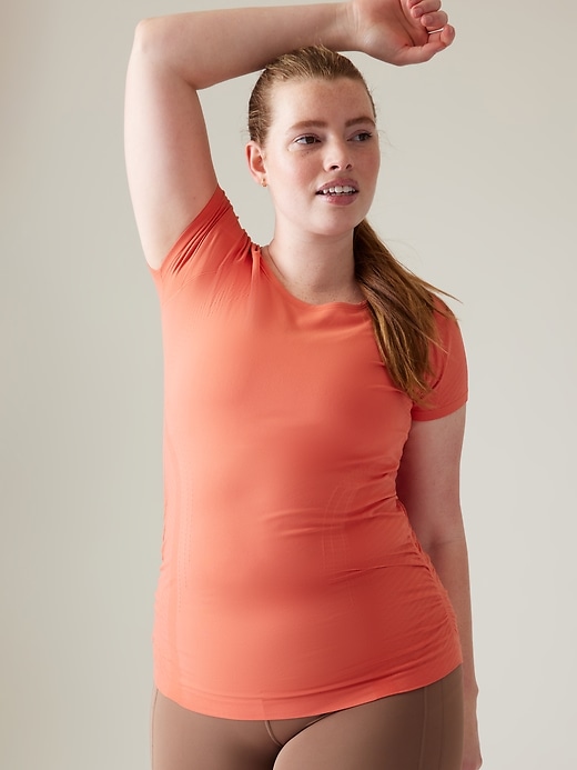 Speedlight Seamless Tee | Athleta