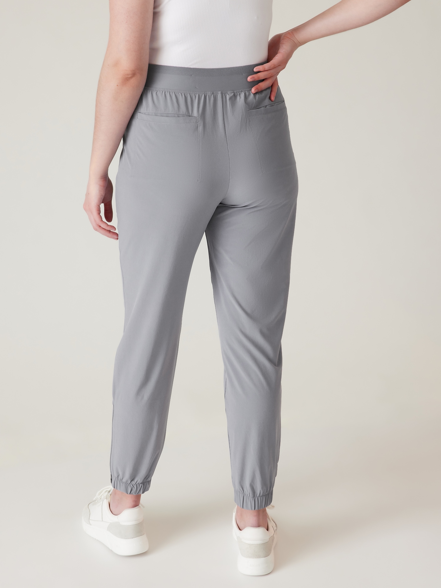 Brooklyn Heights High Rise Jogger | Athleta