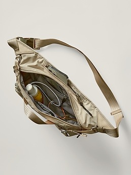 NEW Athleta Excursion Waistbag in Black NWT www.profood.ro