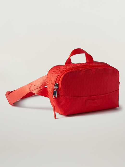 Excursion Crossbody Belt Bag | Athleta