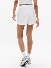 Skyline High Rise Tailored 4" Short | Athleta
